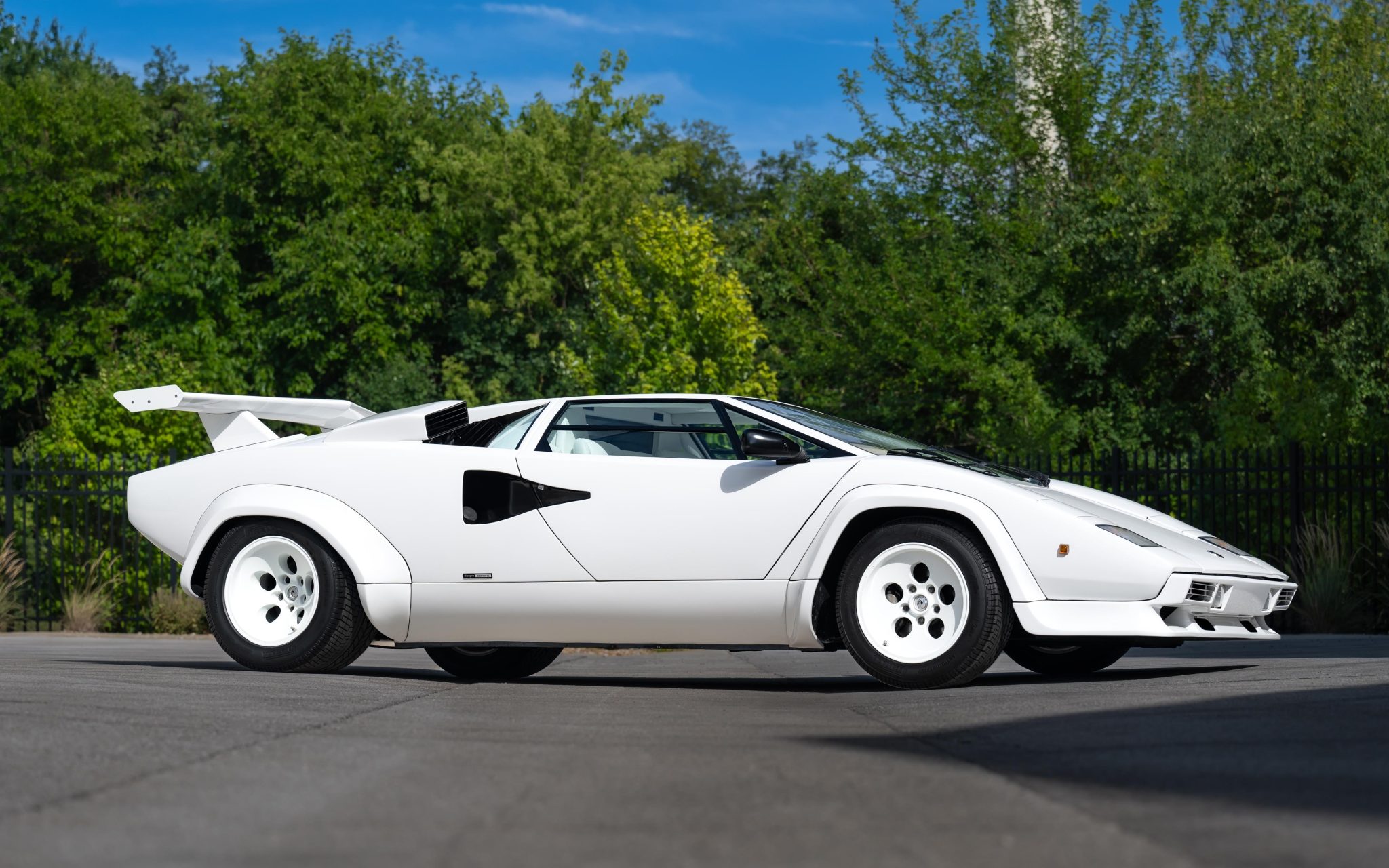 1987 Lamborghini Countach 5000 QV Fuel Injected – The Rienzi Report